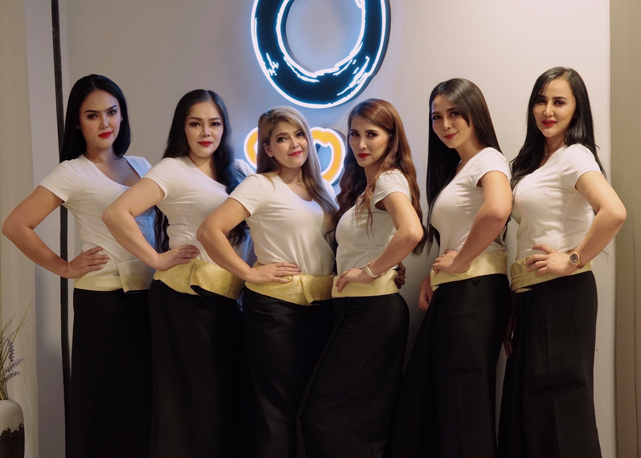 Soi Luxury Spa And Massage (Beauty Salons) in Al Sufouh | Get Contact ...