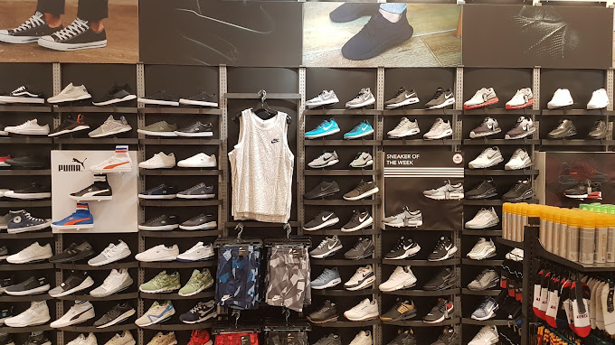 Footlocker (Footwear Stores ) in Downtown Dubai | Get Contact Number ...