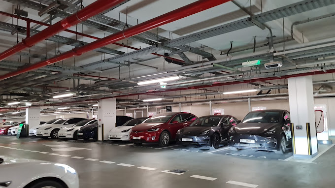 Tesla Destination Charger - Dubai-Hatta Rd (Electric Vehicle Charging ...