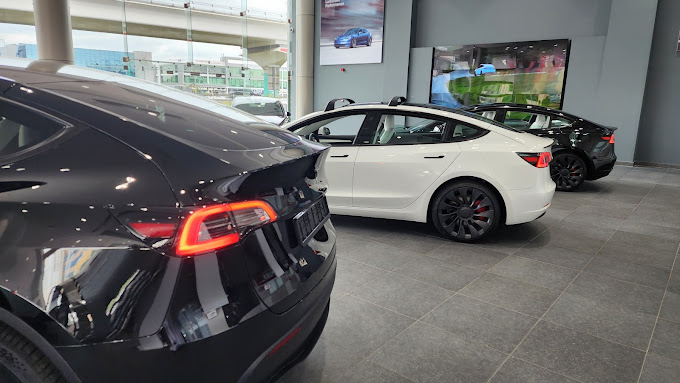 Tesla Service Center - Al Quoz (Electric Vehicle Charging Stations) in ...