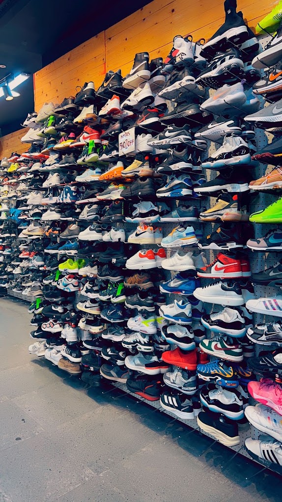 Karakeeb Outlet -Burjuman (Malls) in Bur Dubai | Get Contact Number ...