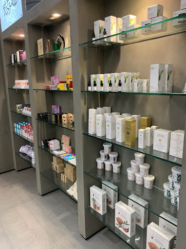 Bedashing Beauty Lounge (Beauty Parlours) in Sharjah | Get Contact ...