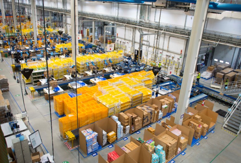 Amazon Hub Counter - Zoom Marrakech (Shipping Companies ) in Dubai ...